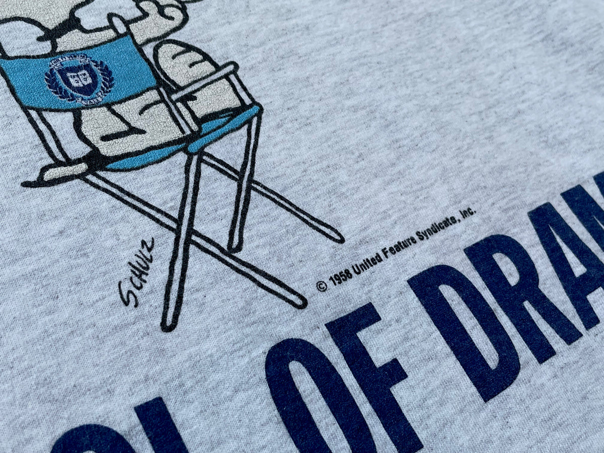 90s Vintage Snoopy “YALE SCHOOL OF DRAMA”T-shirt XL – NO BURCANCY